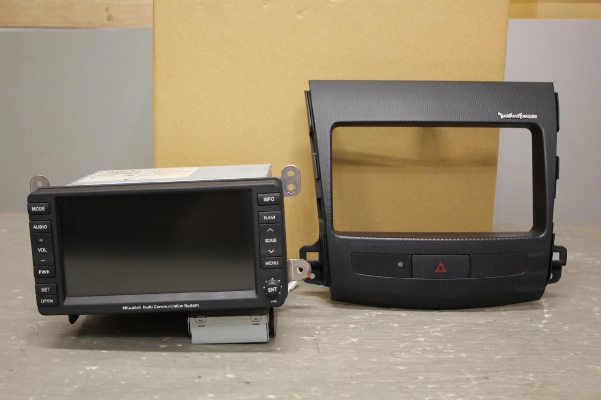 Yahoo!オークション - 三菱 アウトランダー 4WD(CW5W) HDDナビ ナビユ...