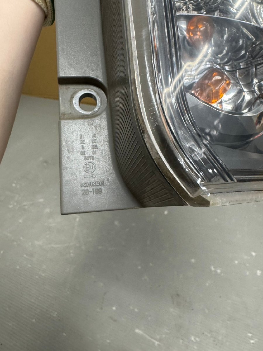 Yahoo!オークション - 70 ヴォクシー (ZRR70) 左右 左 右 テールライト...