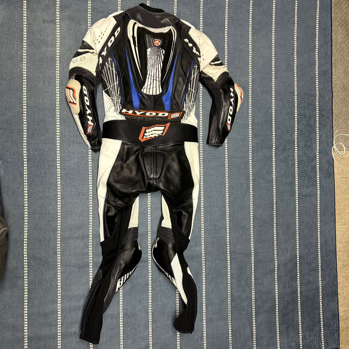 Yahoo!オークション - HYOD レーシングスーツ 革ツナギMWサイズ