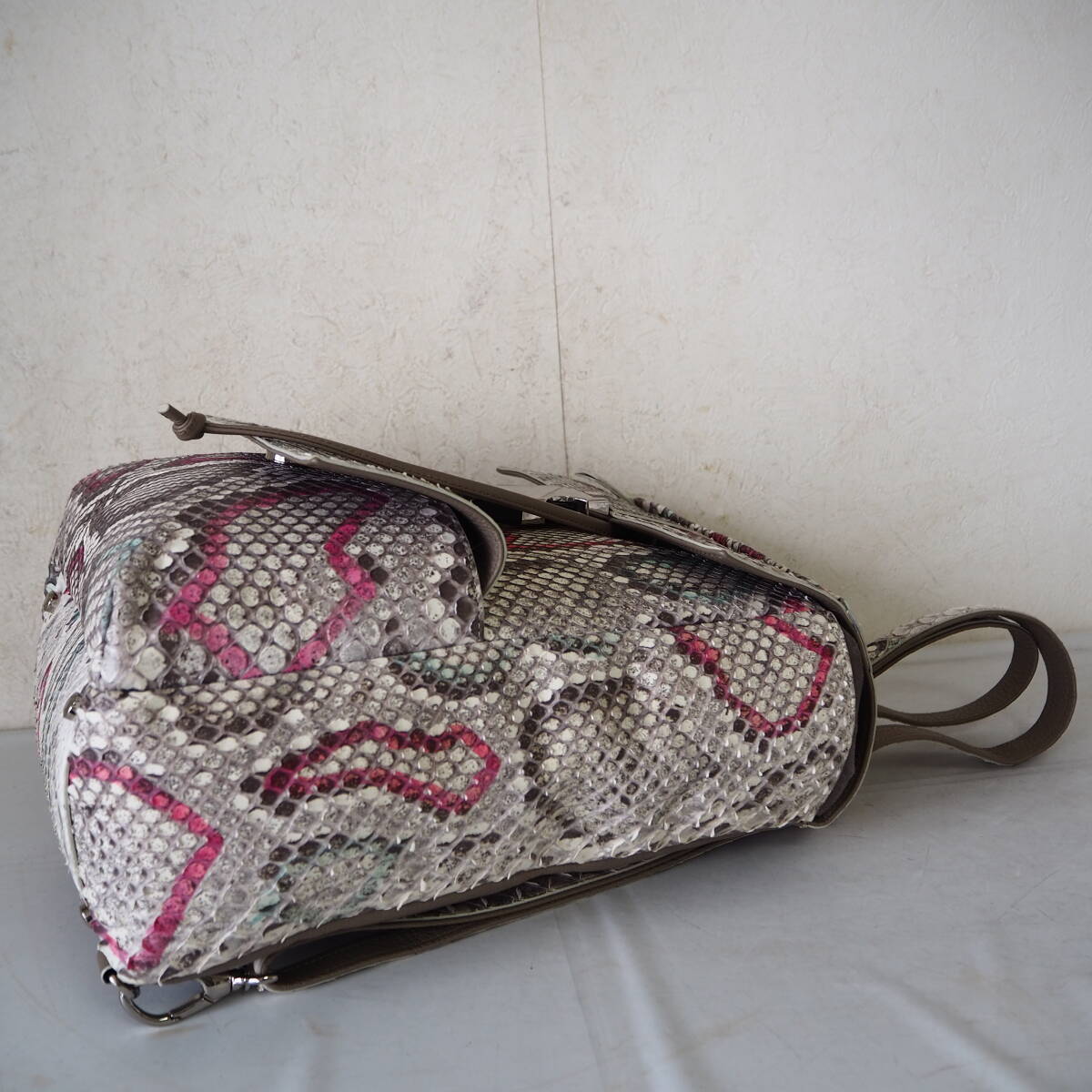 *極美品*日本製*JRA*2way*ムラ染めパイソン*パイソン*蛇*ヘビ*レザー*リュック*バックパック*A4*アイボリー×ベージュ*(中古)のヤフオク落札情報