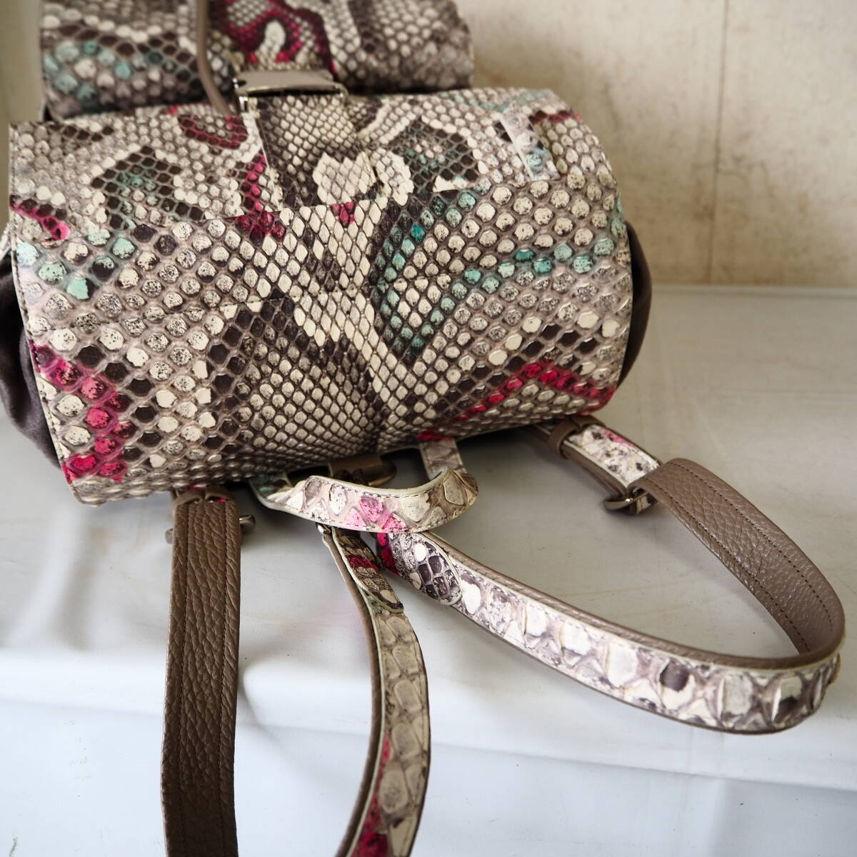 *極美品*日本製*JRA*2way*ムラ染めパイソン*パイソン*蛇*ヘビ*レザー*リュック*バックパック*A4*アイボリー×ベージュ*(中古)のヤフオク落札情報