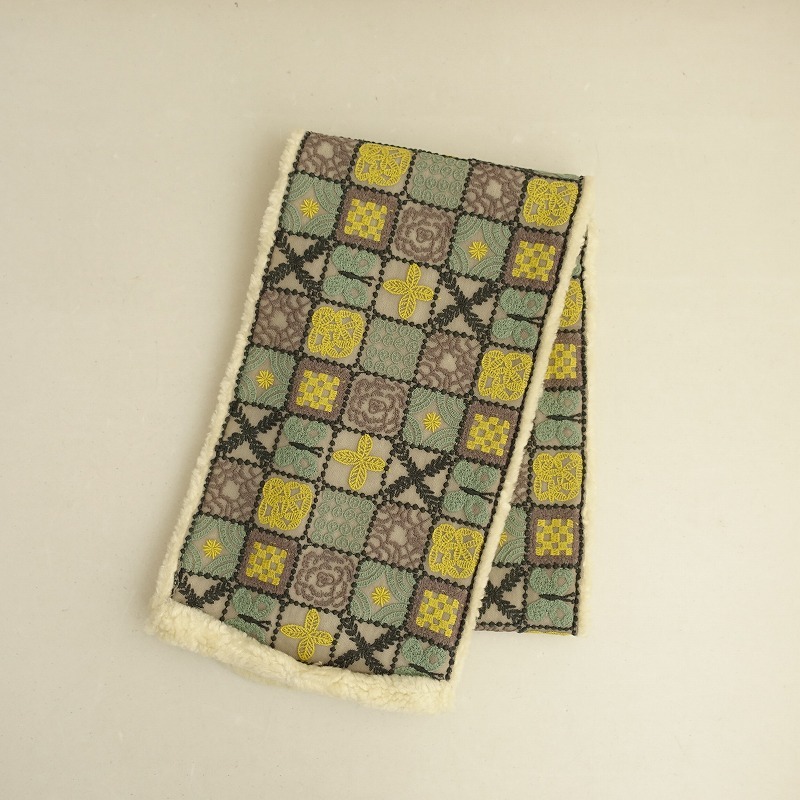 /定価3.6万 ミナペルホネン mina perhonen forest tile ボアマフラー グレー刺しゅうストール st85-2409-40 40J42(ミナ ペルホネン)｜売買された ...