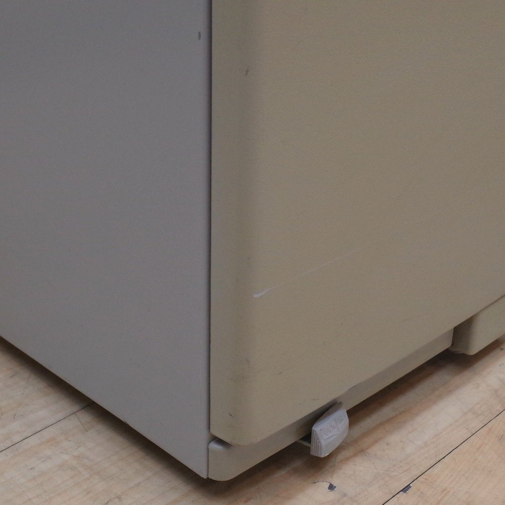 Yahoo!オークション - オカムラ okamura SD DS33XJ-Z421 3段ワゴン グ...