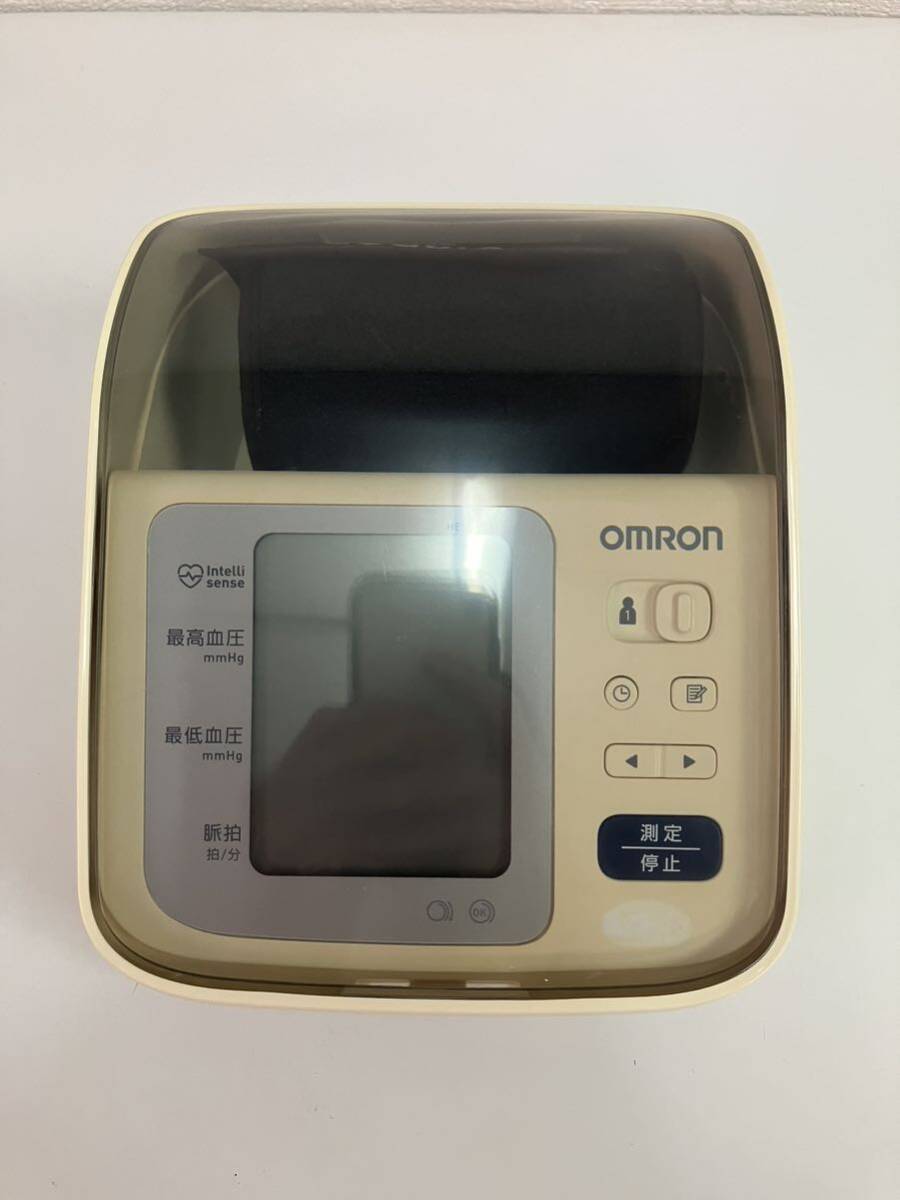 Yahoo!オークション - D/ OMROM オムロン 自動電子血圧計 HEM-8731
