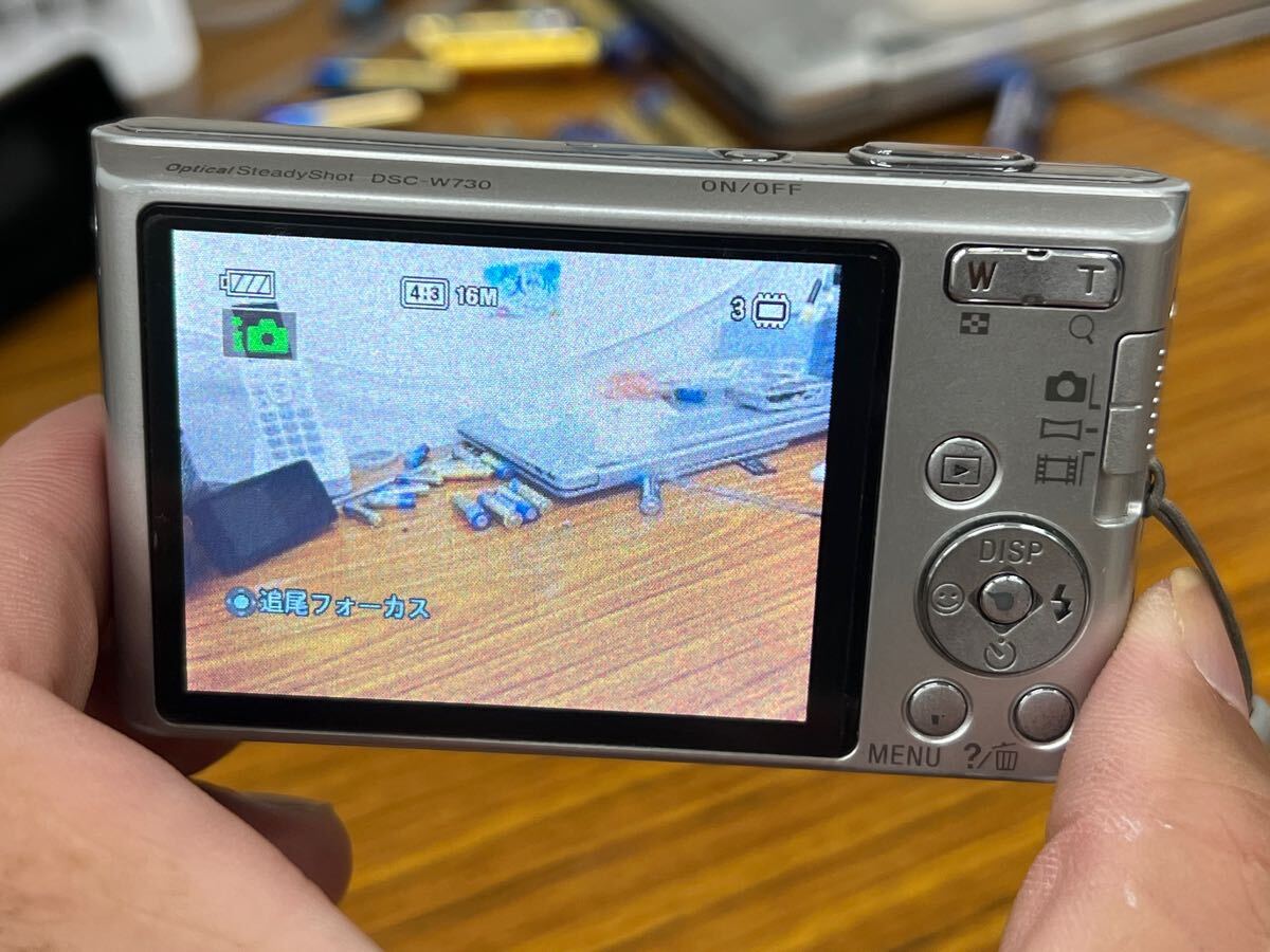 Yahoo!オークション - SONY ソニー デジタルカメラ DSC-W730 綺麗 ジ...
