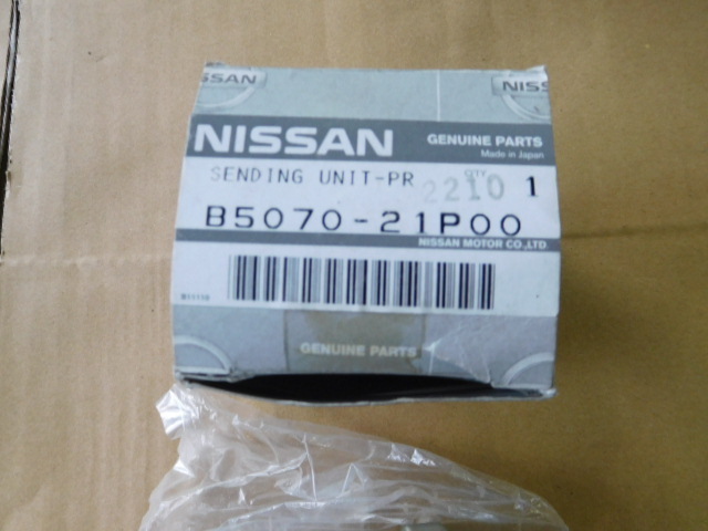 Yahoo!オークション - R33 R32 RB26 B5070-21P00 オイルプレッシャー ...