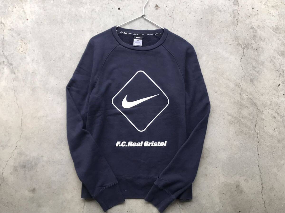 Yahoo!オークション - F.C.Real Bristol 吊り裏毛 スウェットシャツ M ...