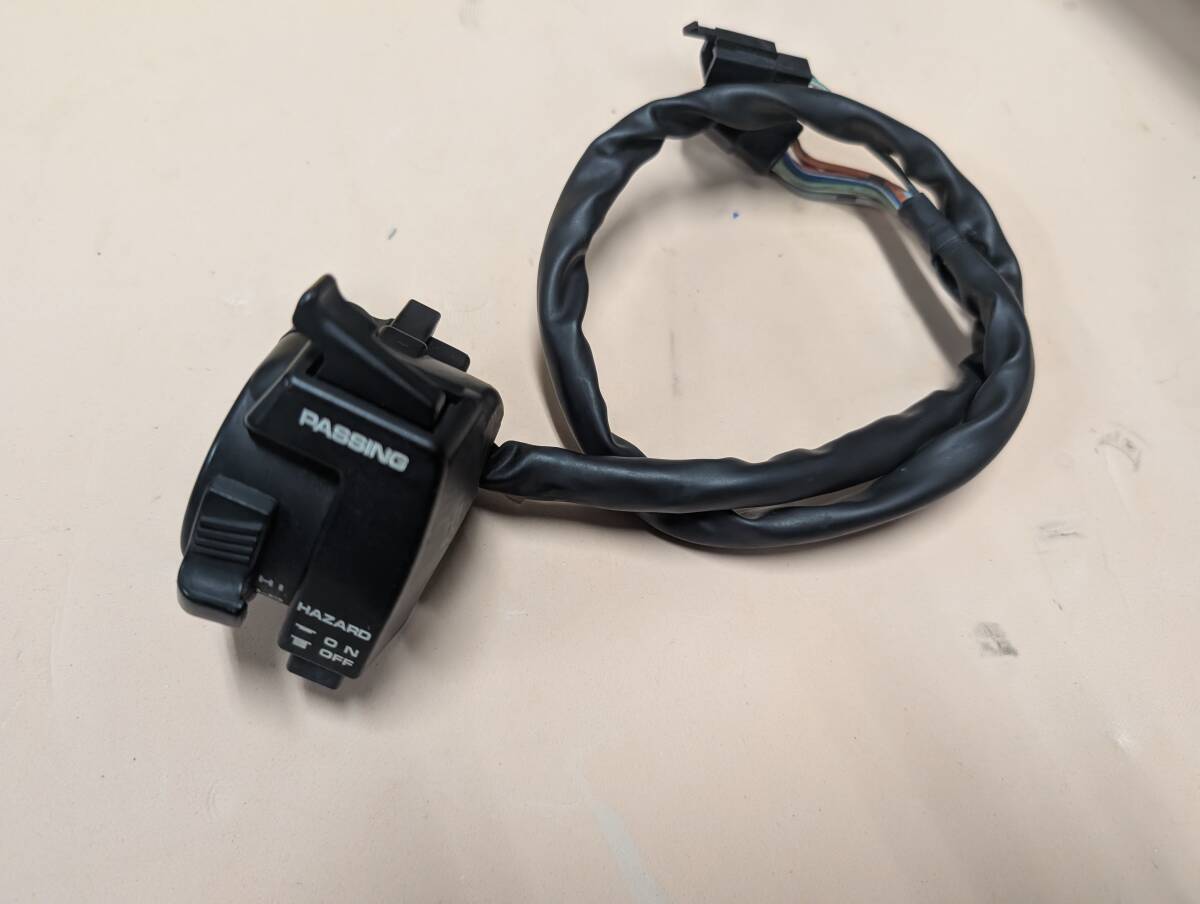 Yahoo!オークション - NSR250R MC28 左側ハンドルスイッチ 中古