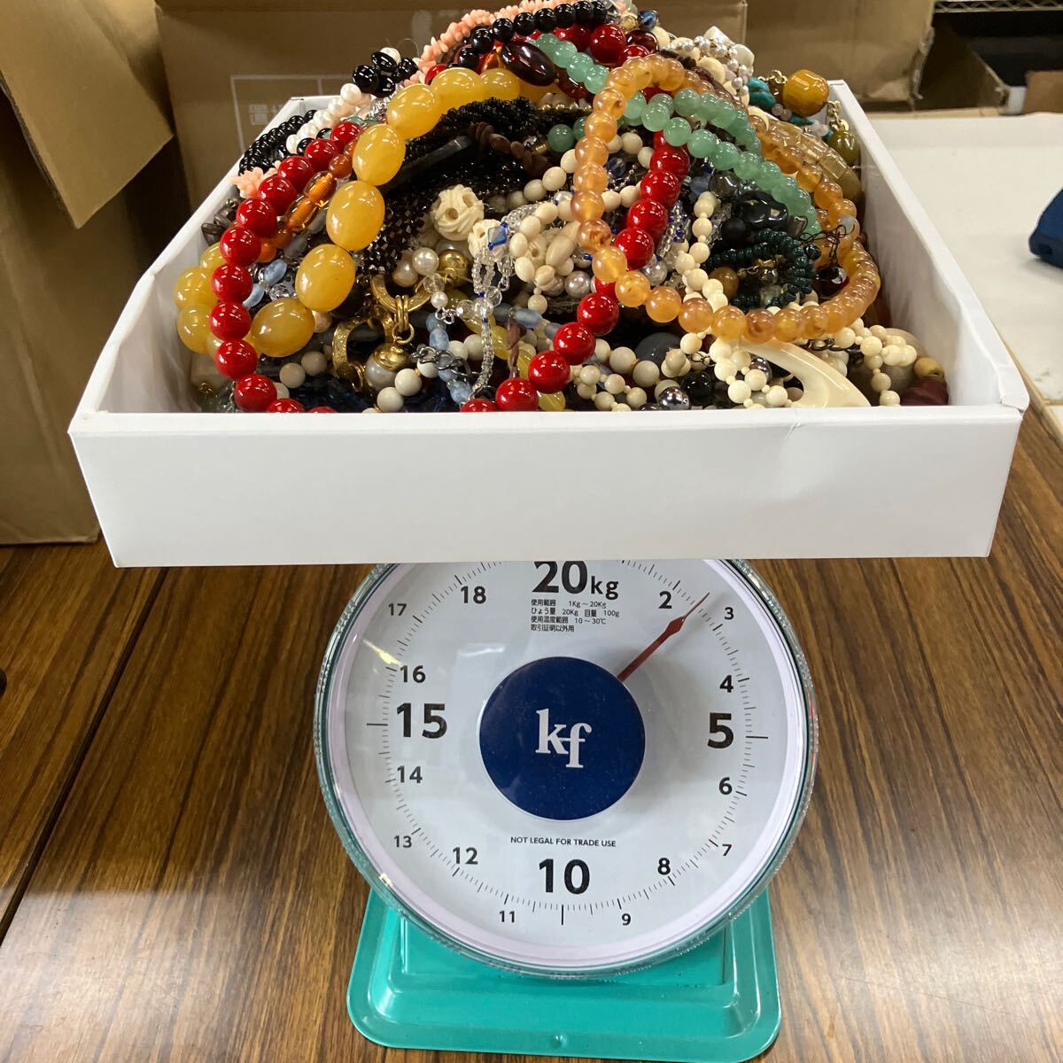 貴金属 まとめ 2.4kg silver 珊瑚 翡翠 中国 真珠 アクセサリー ネックレス リング 天然石 クリスタル イミテーション 宝石(その他)｜売買されたオークション情報、yahooの ...