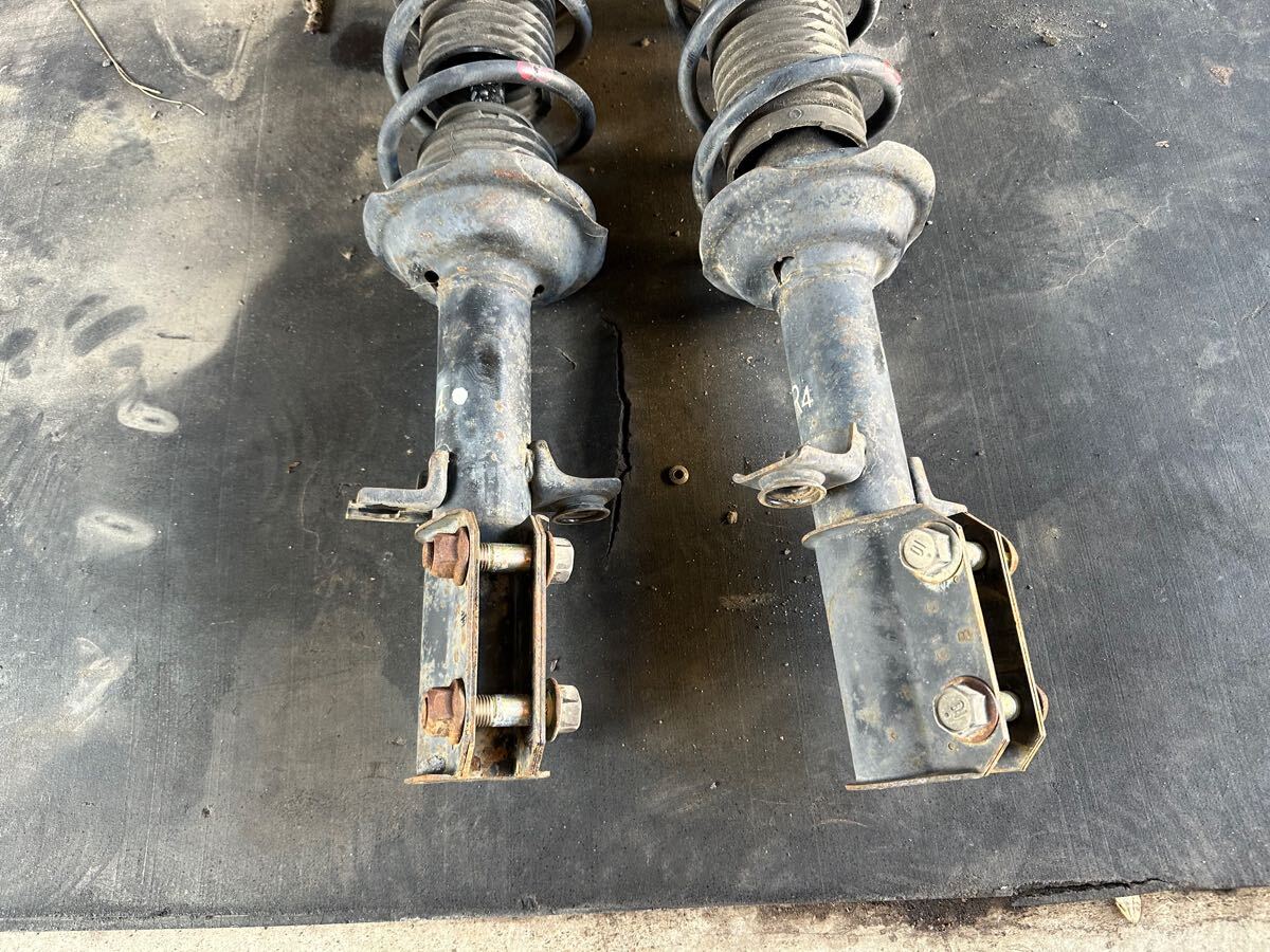 管 692 KK3 ヴィヴィオ RX-R リアストラット サスペンション 左右(スバル用)｜売買されたオークション情報、yahooの商品情報をアーカイブ公開 - オークファン（aucfan.com）