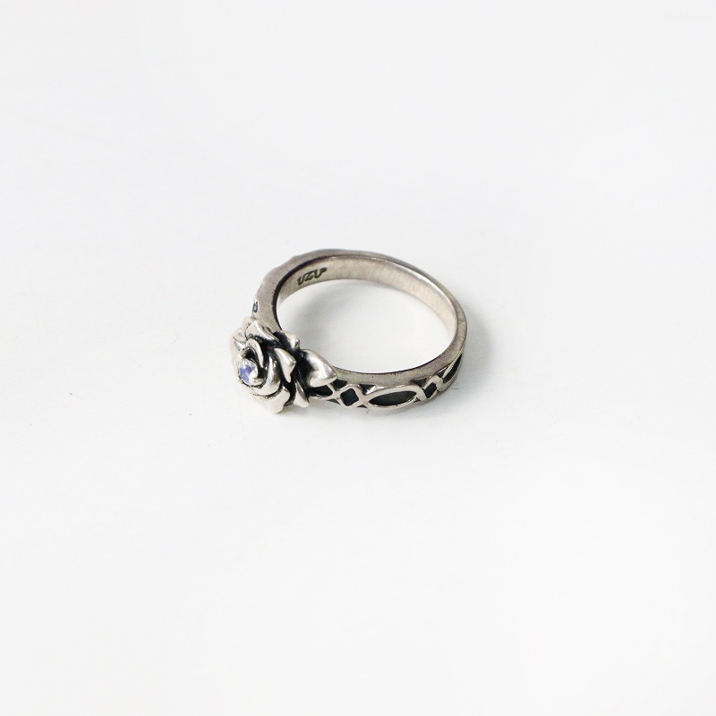 Yahoo!オークション - UZU ウズ 石入 薔薇モチーフ シルバーリング #11...