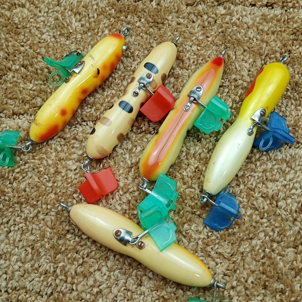 Yahoo!オークション - A1203 オールド ルアー ルアーセット