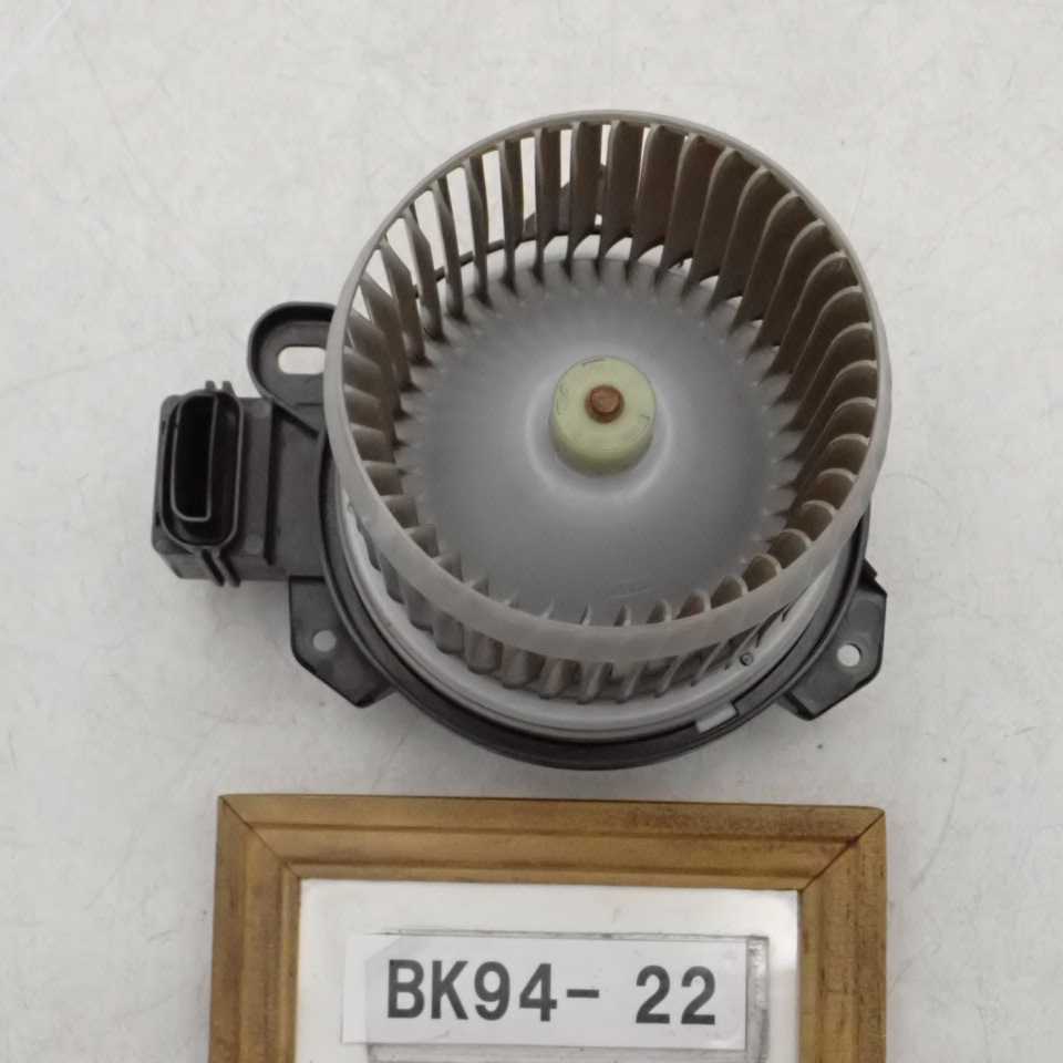 Yahoo!オークション - 平成29年 スペーシア カスタム MK42S 純正 ブロ...