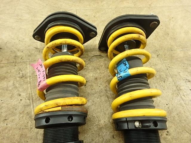 Yahoo!オークション - レガシィ BR9 ストラット・アブソーバーセット(1...