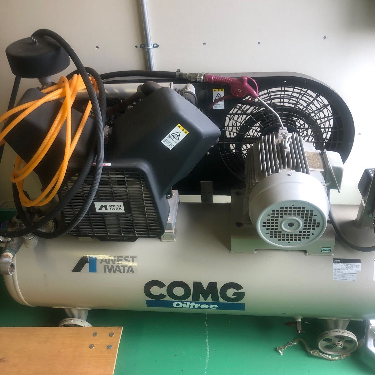 Yahoo!オークション - エアーコンプレッサー 200V アネスト岩田