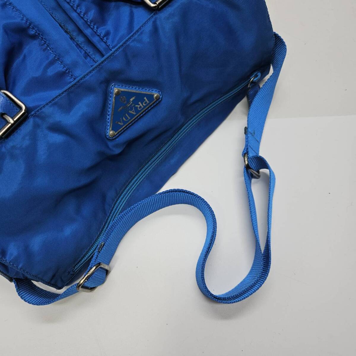 Yahoo!オークション - PRADA プラダ デカ三角ロゴ ナイロン ショルダー...