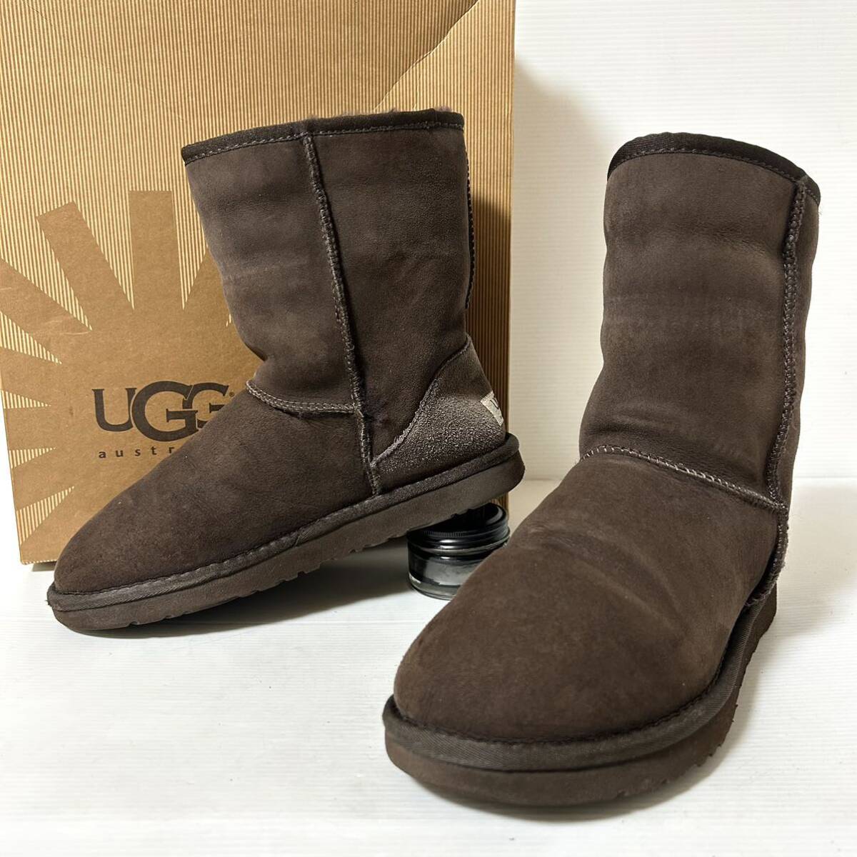 BOX付 UGG CLASSIC SHORT II 5825 アグ クラシック ショート ムートンブーツ スエード 24cm ブラウン 11(US7)｜売買されたオークション情報、yahooの ...