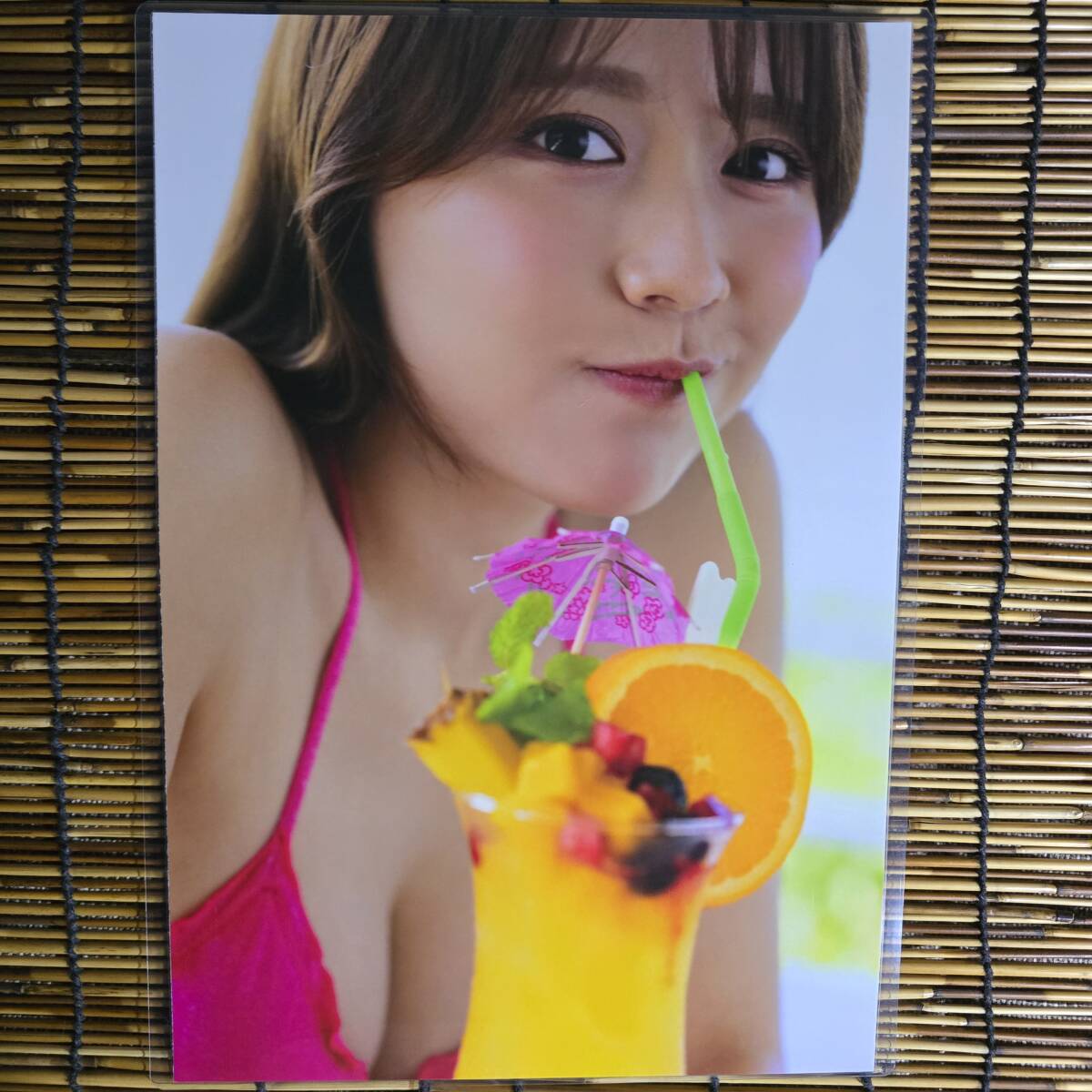 高品質厚手150μラミネート加工 小日向ゆか 水着 A4 雑誌切り抜き6ページ グラビアアイドル l34(タレント)｜売買されたオークション情報、yahooの商品情報をアーカイブ公開 ...