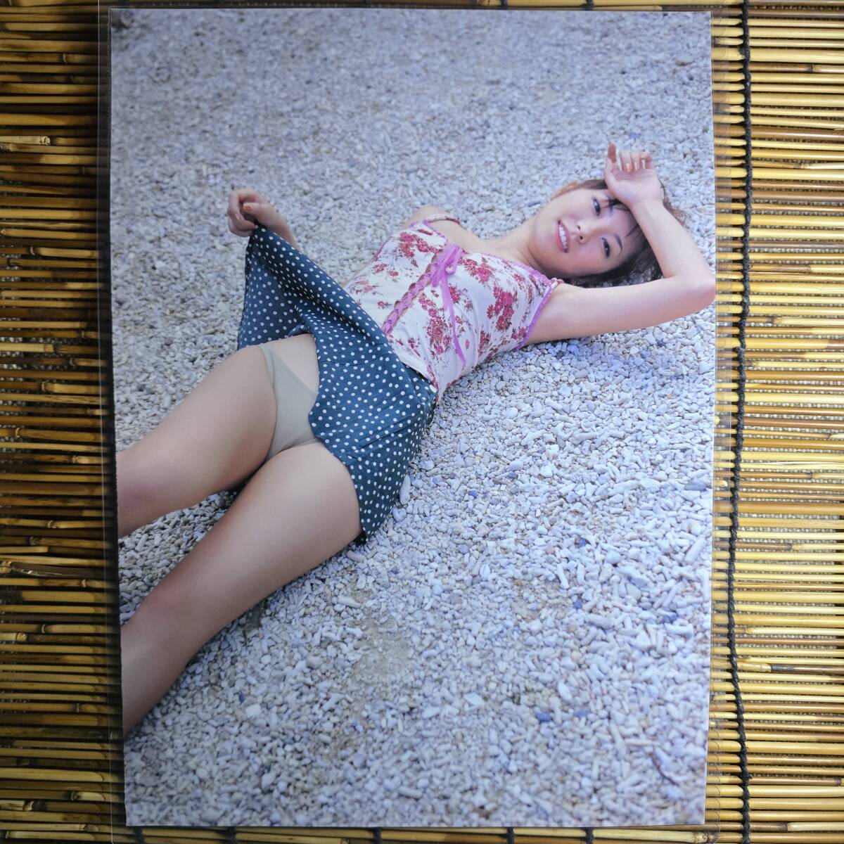 高品質厚手150μラミネート加工 山本梓 水着 A4 雑誌切り抜き6ページ グラビアアイドル l70(タレント)｜売買されたオークション情報、yahooの商品情報をアーカイブ公開 ...