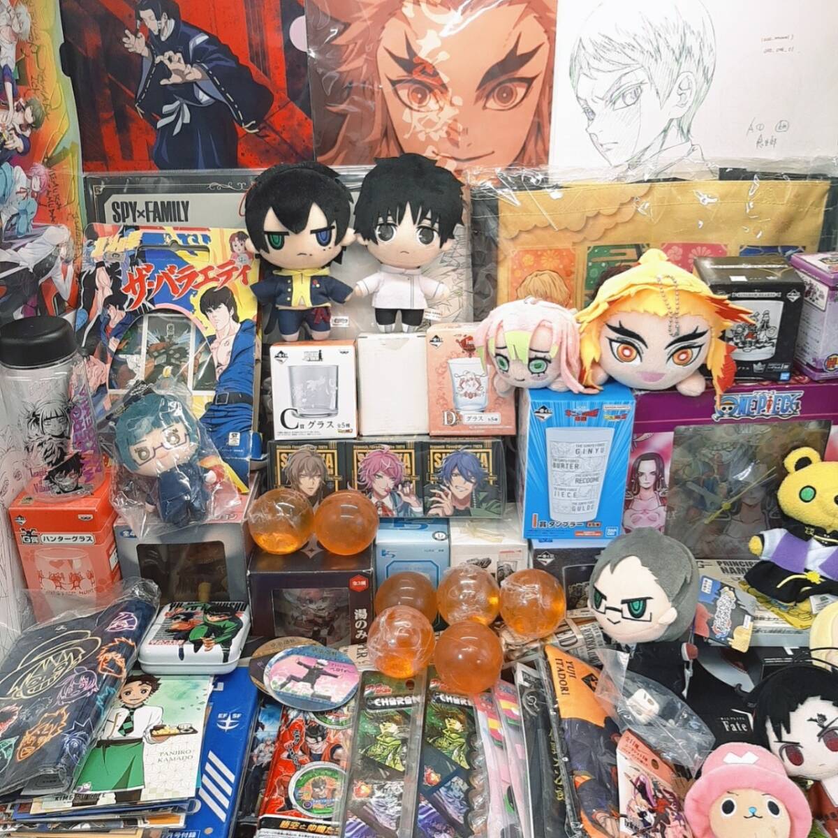 Yahoo!オークション - n59 アニメグッズ まとめ 大量 呪術廻戦 鬼滅の...