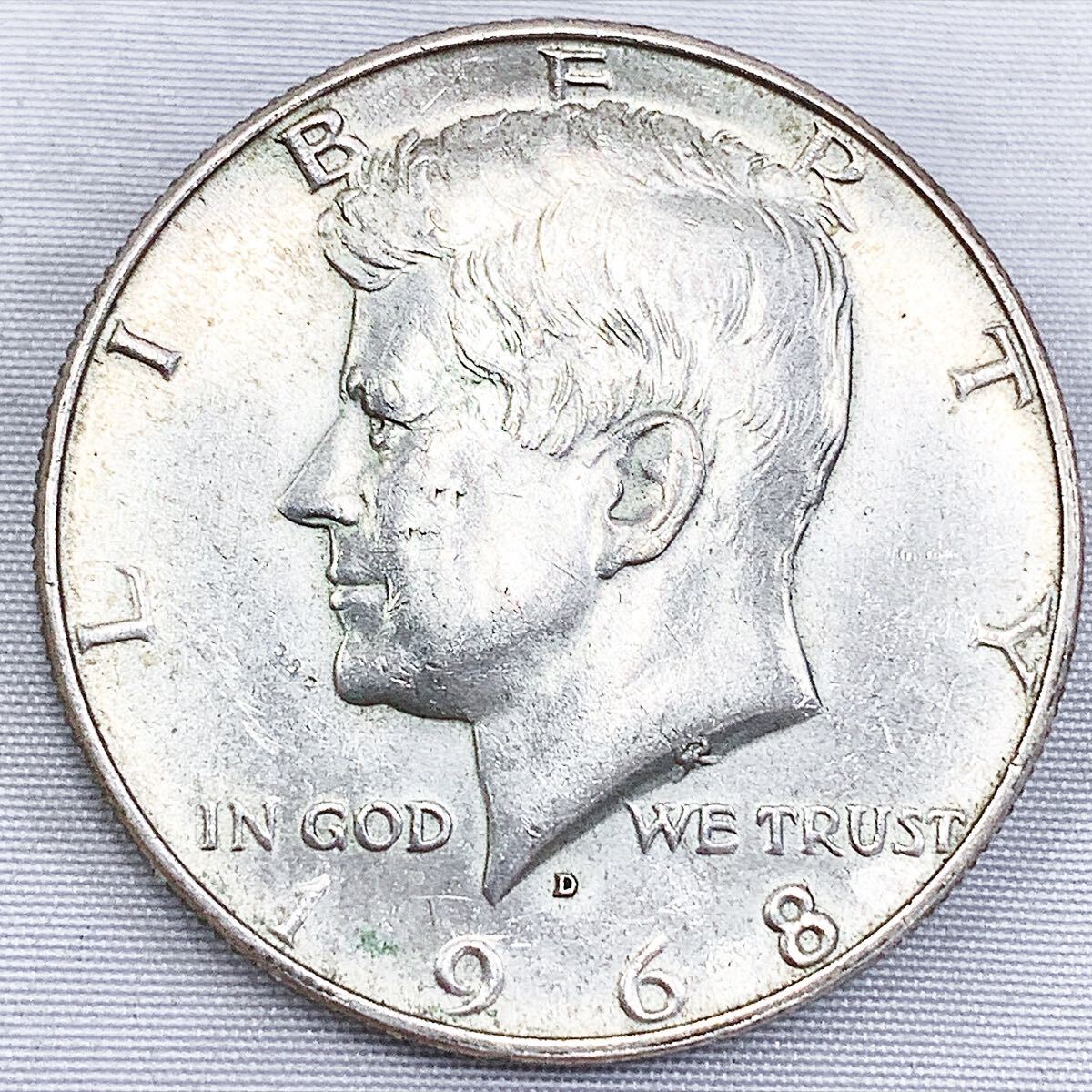 32 アメリカ ケネディ 50セント銀貨 1968年 D刻印有り ハーフダラー 11.54g USA 海外/外国硬貨 通貨 コイン 古銭 R店0921(北アメリカ)｜売買されたオークション情報 ...