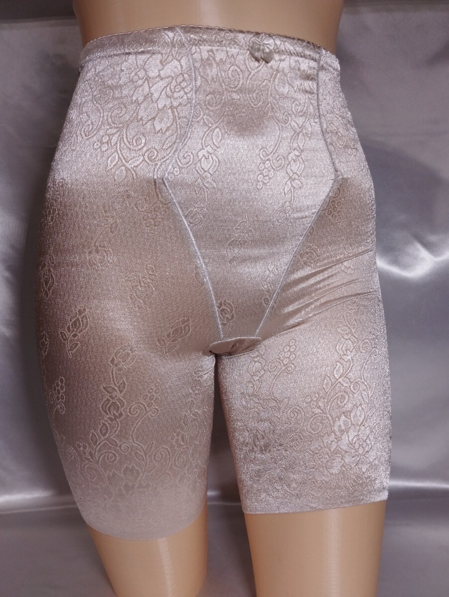 Yahoo!オークション - ガードル 70サイズ 超光沢 美品【G374】