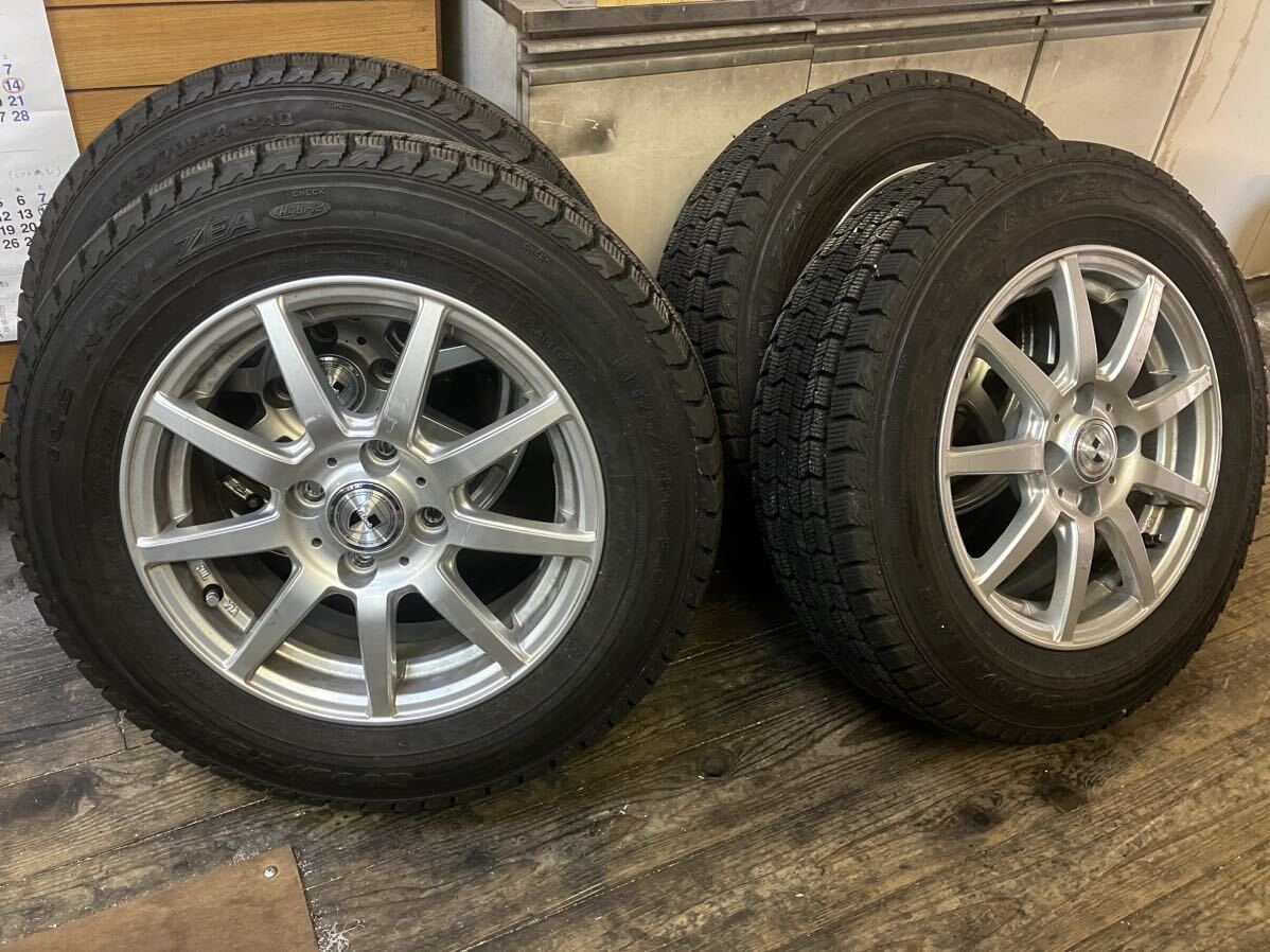 Yahoo!オークション - GoodYear ICE NAVI zea ポルテで使用 まだまだ使...