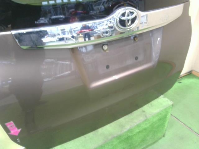 Yahoo!オークション - 中古 ノア DBA-ZRR85G バックドアASSY 3ZR-FAE 4...