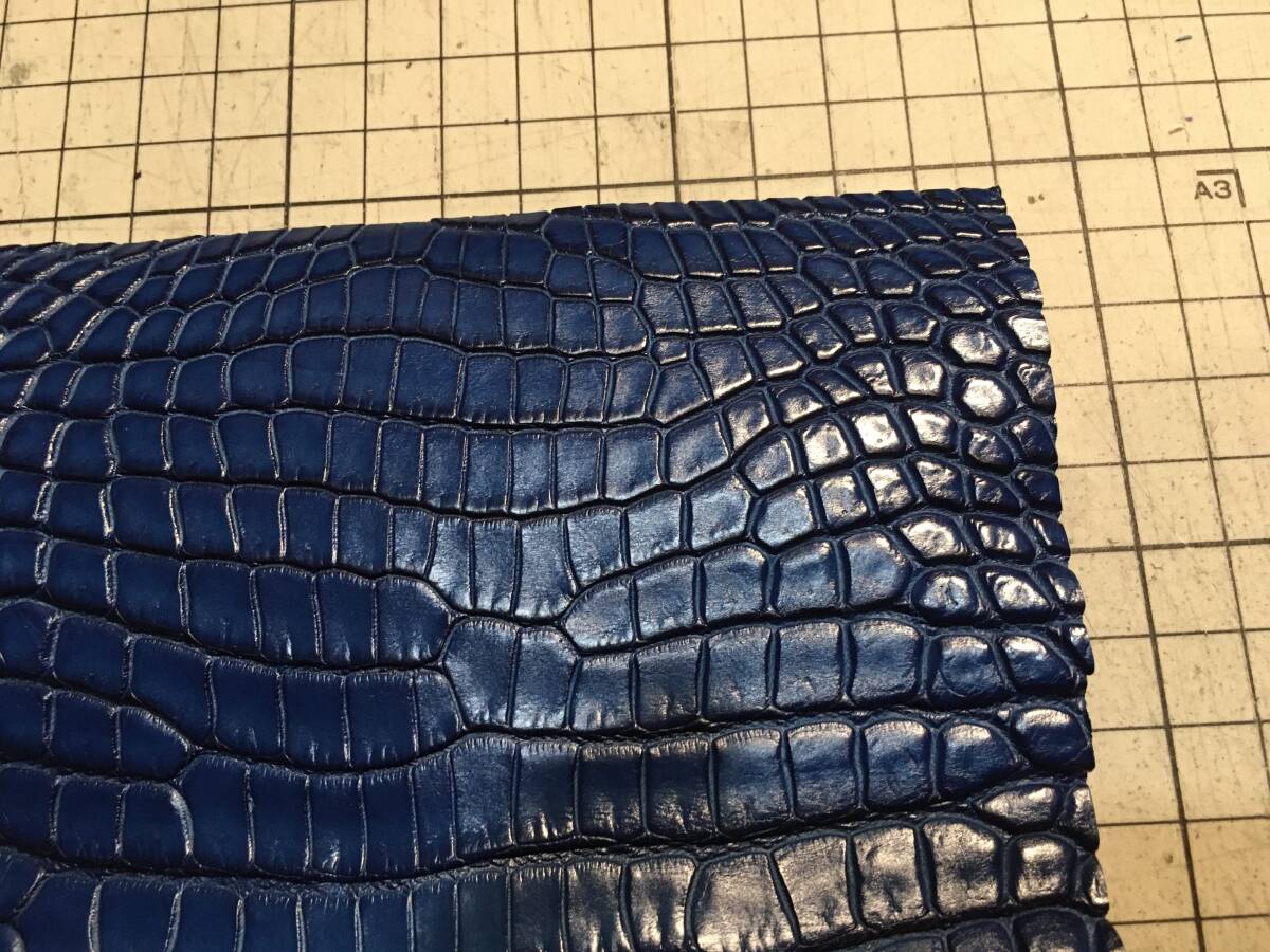 Yahoo!オークション - CR4-312 美革顎革アゴ 天然藍染 均質の取れた染...