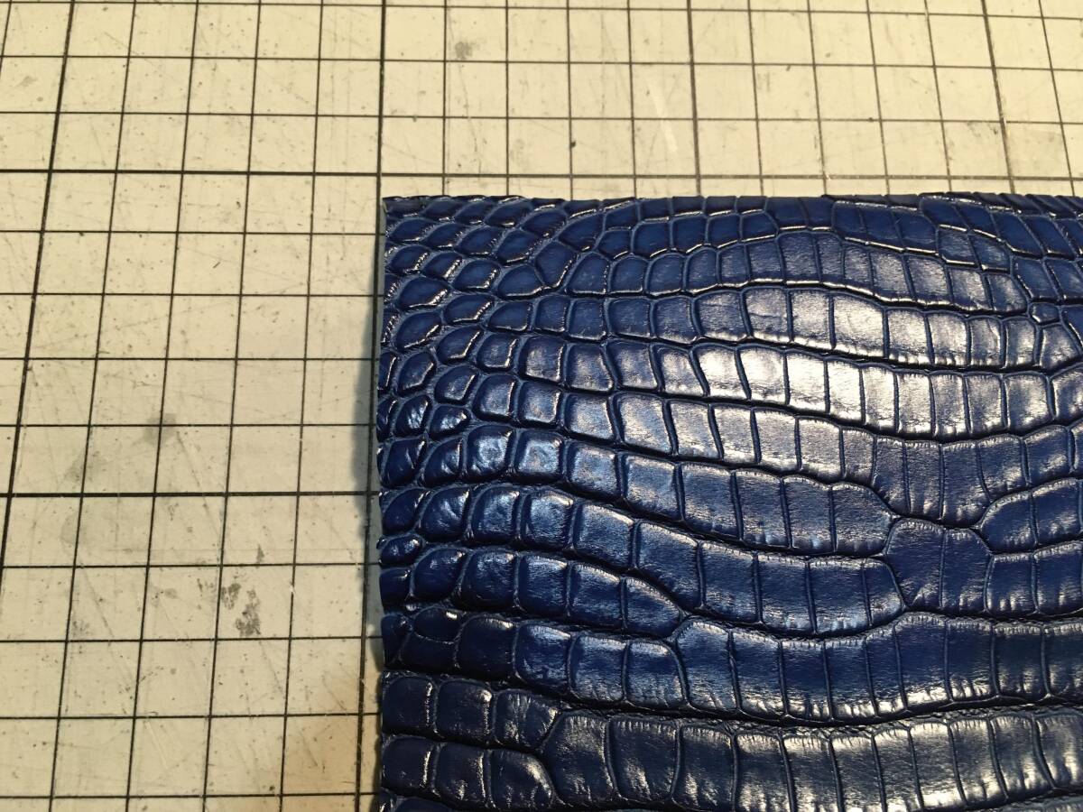 Yahoo!オークション - CR4-312 美革顎革アゴ 天然藍染 均質の取れた染...