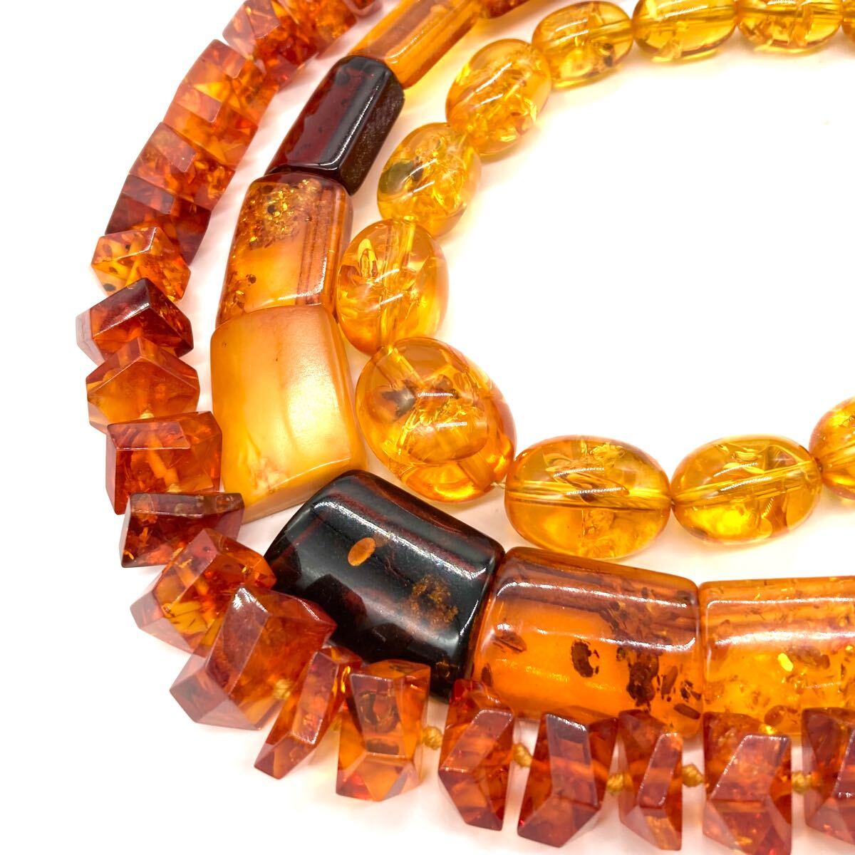 ロイヤルアンバー入り 琥珀ネックレス3点おまとめ o 約112.1g コハク こはく アンバー 大珠 amber necklace jewelry accessory DB3(アンバー、琥珀 ...