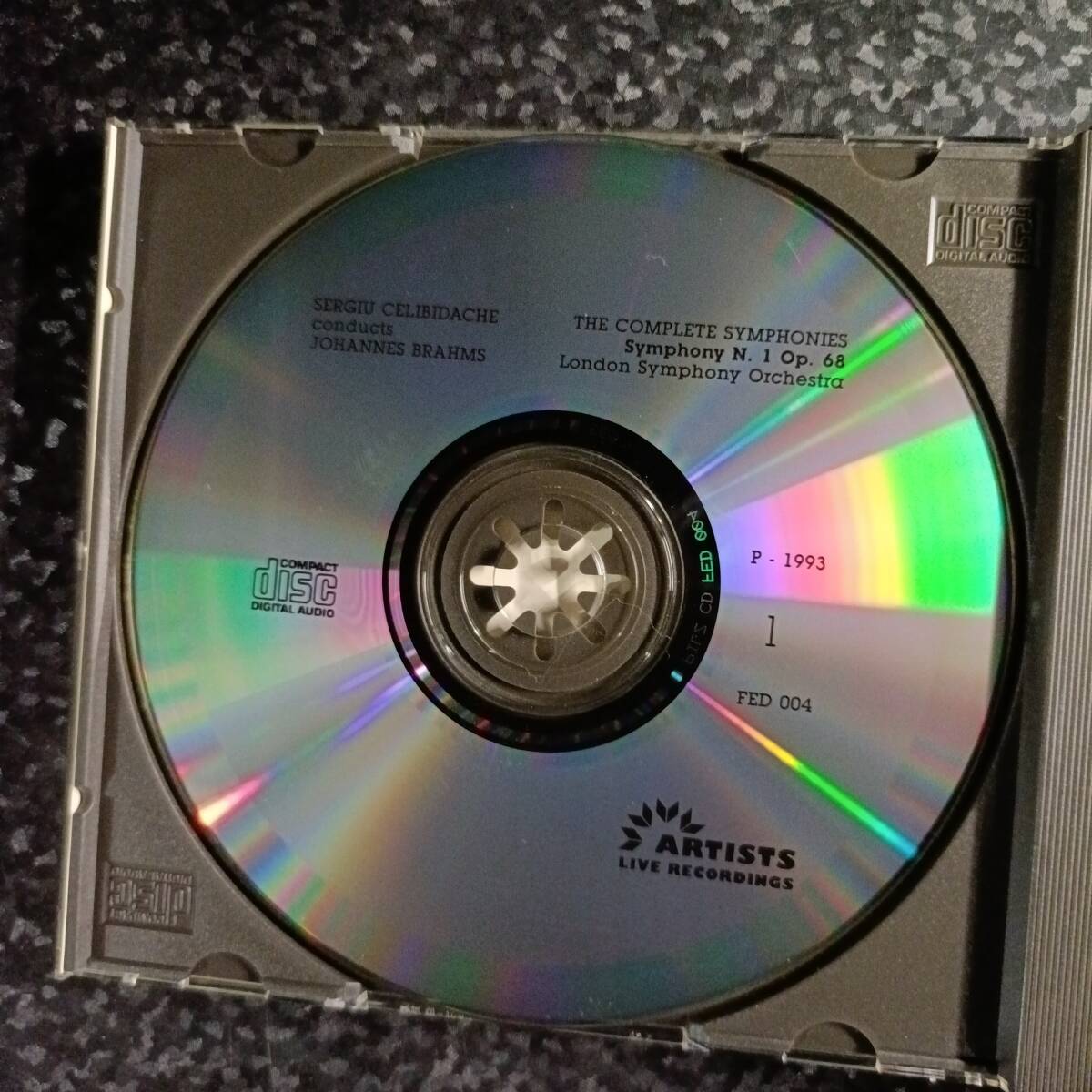 Yahoo!オークション - j（ARTISTS 3CD）チェリビダッケ ブラームス 交...