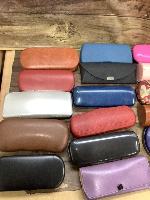 Yahoo!オークション - G1a 眼鏡ケースまとめて プラスティック レザー...