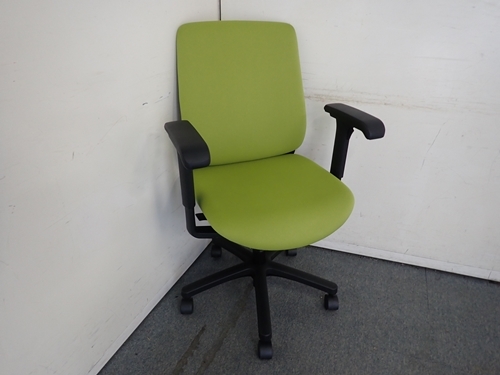 Yahoo!オークション - イトーキ トルテチェア 22-1559