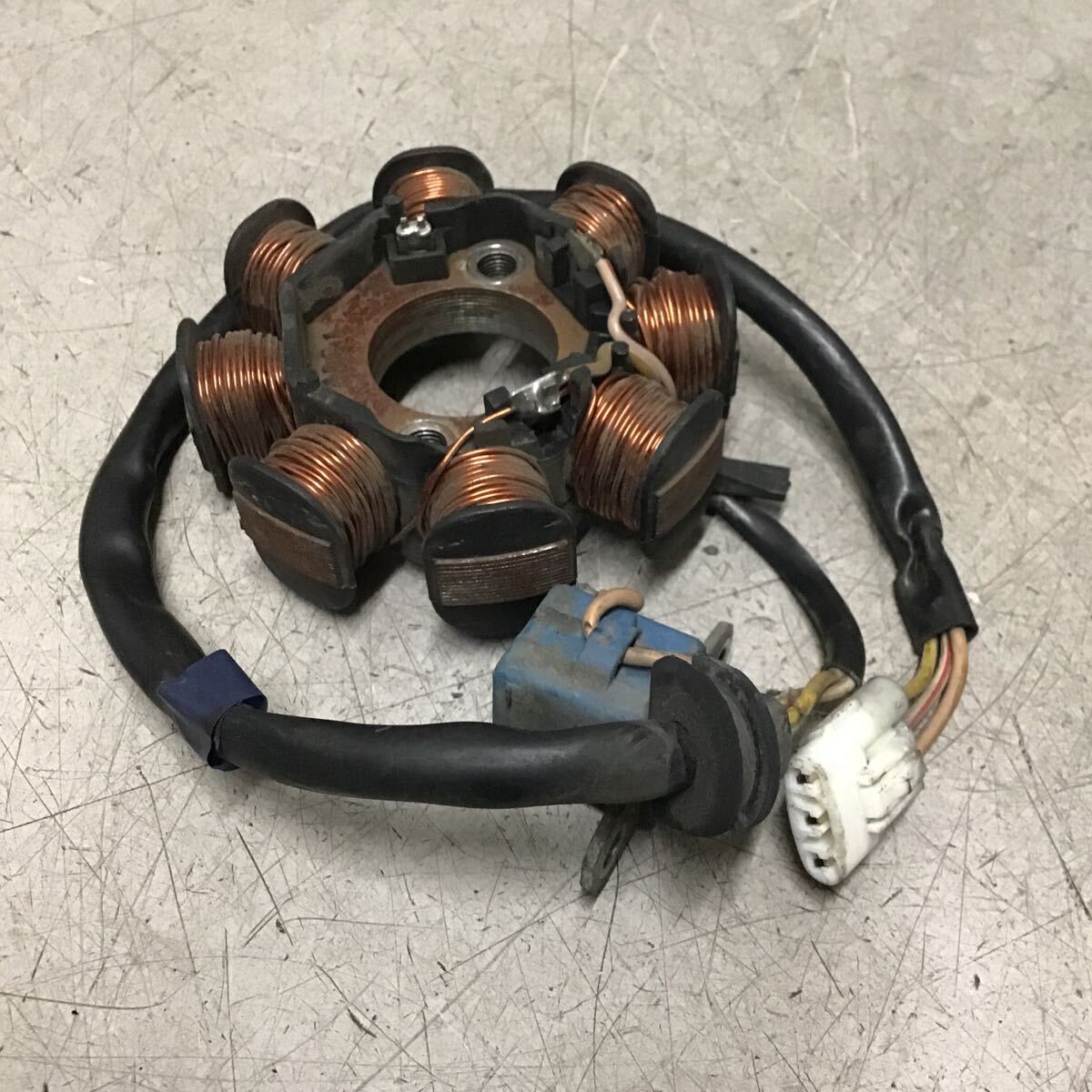 Yahoo!オークション - j54-10 スズキ レッツ4 CA45A ジェネレーター フ...