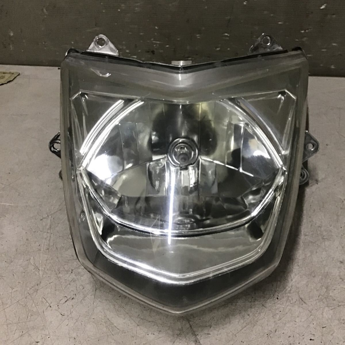 Yahoo!オークション - p11-3 ヤマハ シグナスX SE44J ヘッドライト 動...