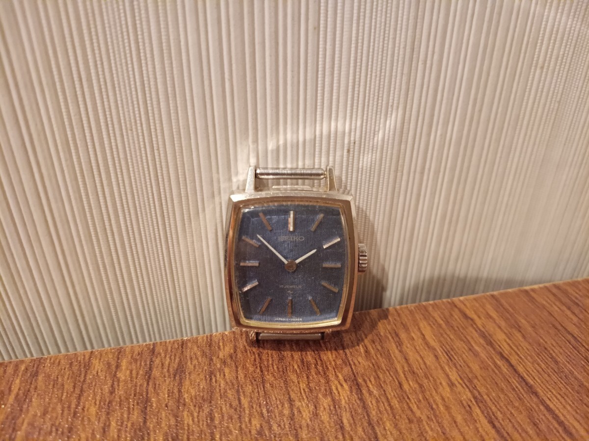 Yahoo!オークション - 必見 希少 SEIKO セイコー 11-3700 17石 スクエ...