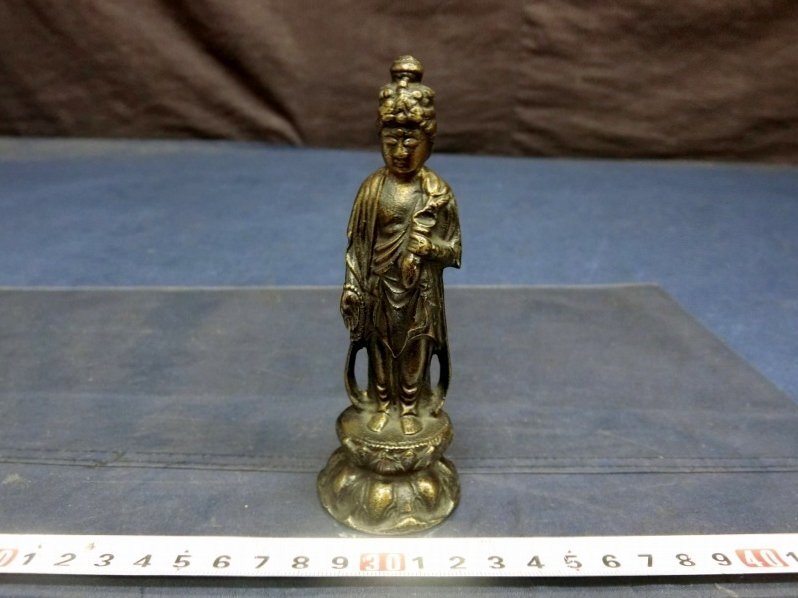 Yahoo!オークション - L2158 観音様 菩薩 仏像 銅製 12cm 367g 彫金 置...