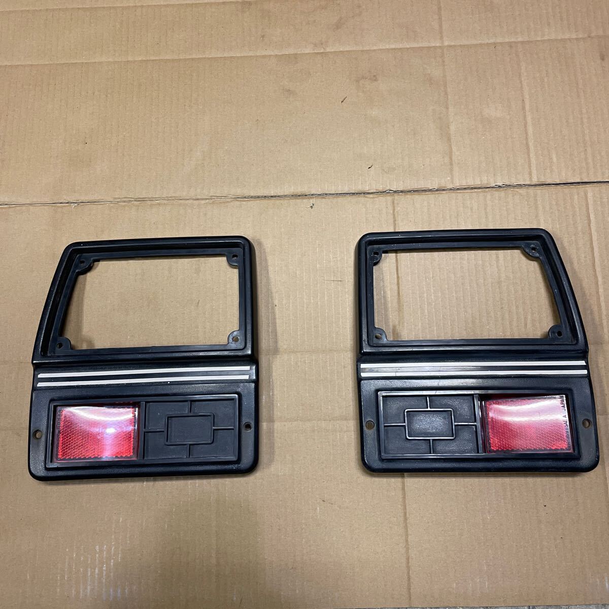 Yahoo!オークション - フロンテクーペ LC10Wテールランプ枠