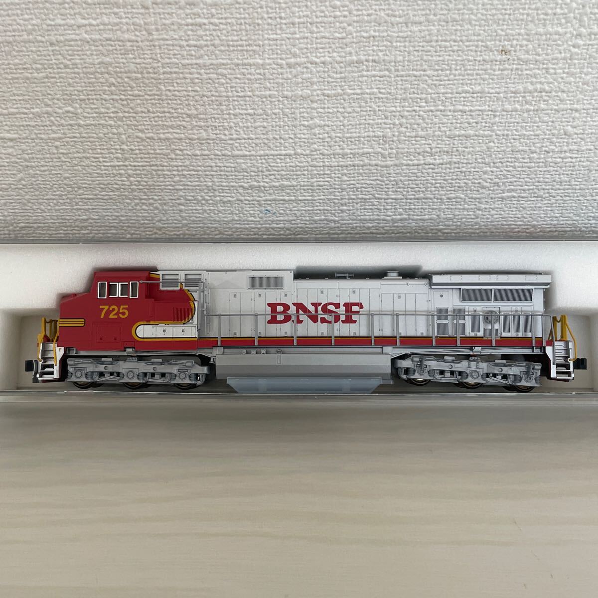 Yahoo!オークション - 【未走行】 KATO176-3511 C44-9W BNSF Warbonnet...