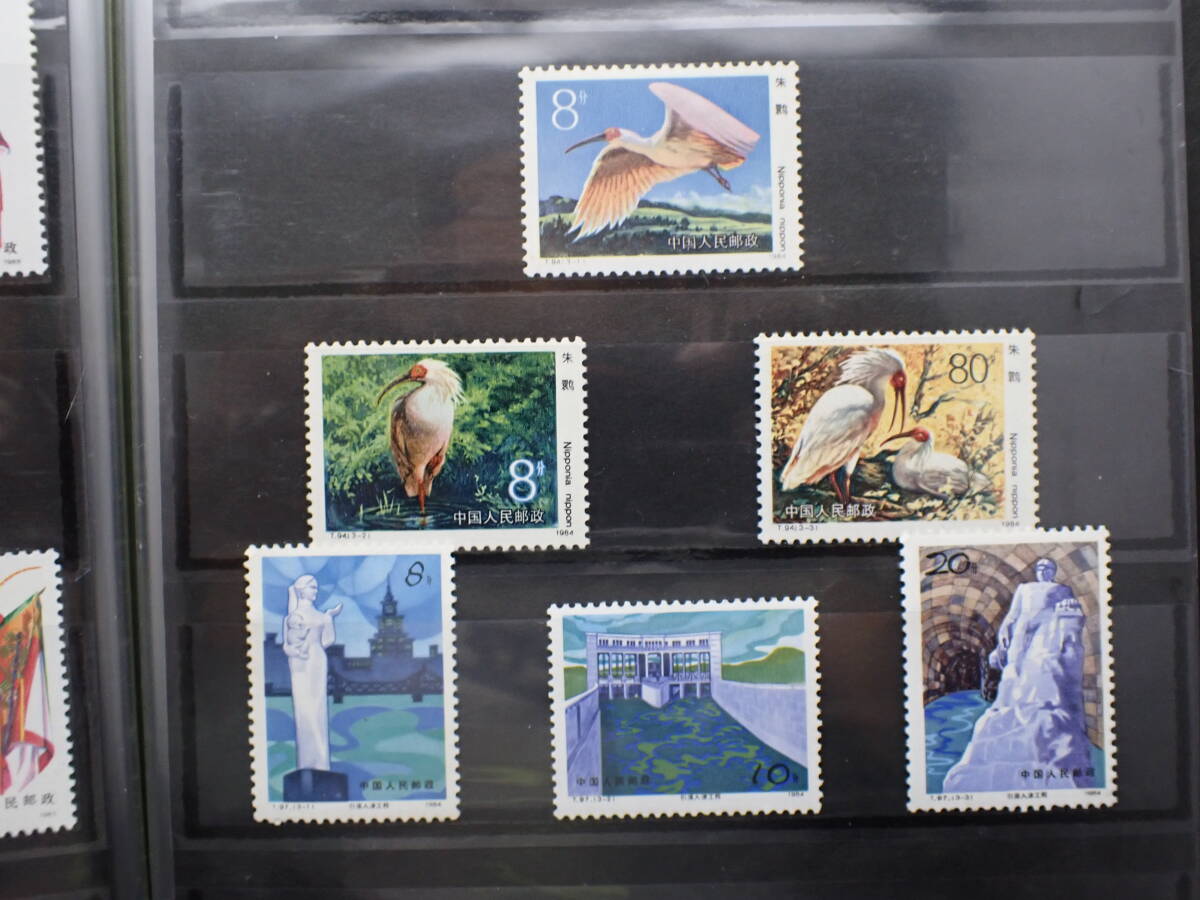 Yahoo!オークション - 希少 中国切手 アルバム 未使用 バラ計127枚 革...