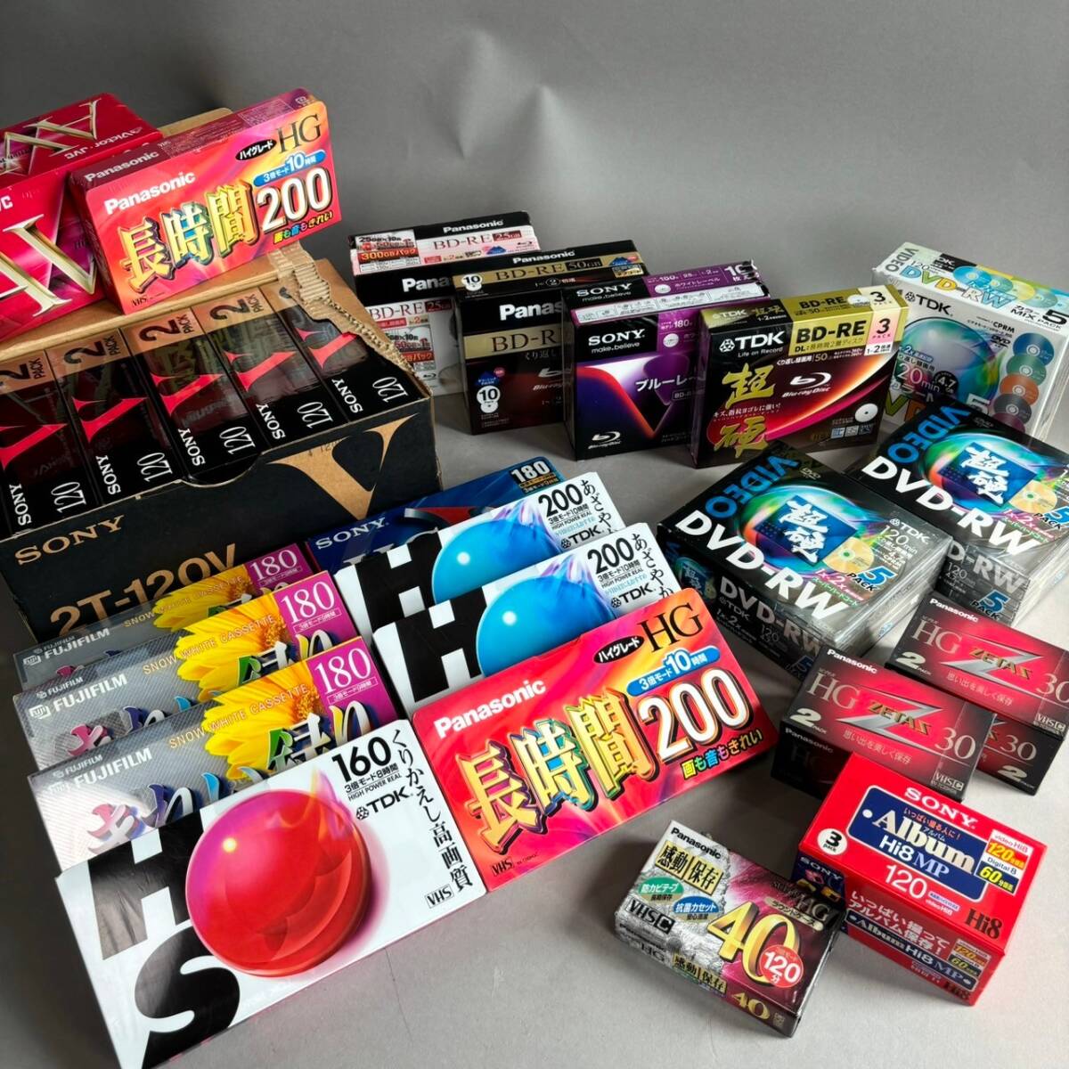 Yahoo!オークション - YM449 未開封 未使用 記録媒体 Blu-ray DVD VHS ...