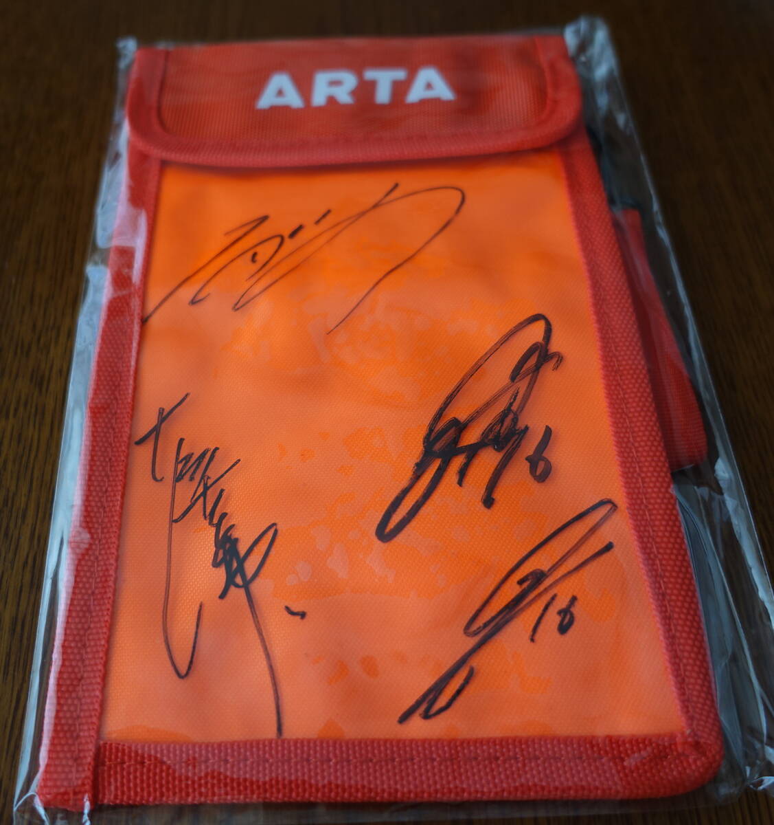 Yahoo!オークション - オートバックス ARTA 監督・ドライバーサイング...