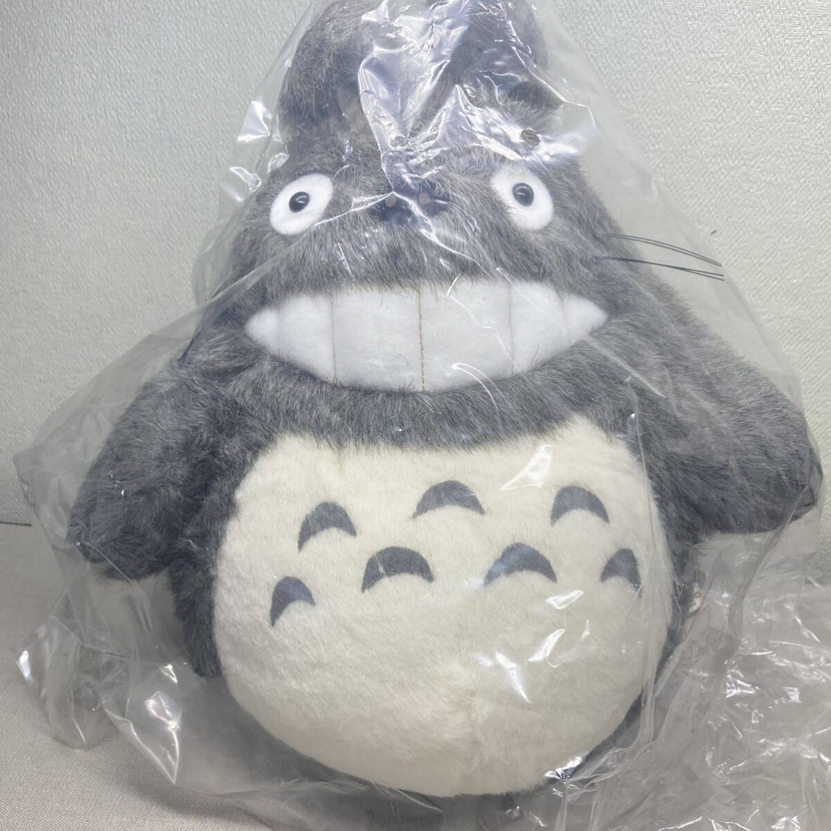 Yahoo!オークション - 【新品 未使用】 となりのトトロ 大トトロ 笑い ...