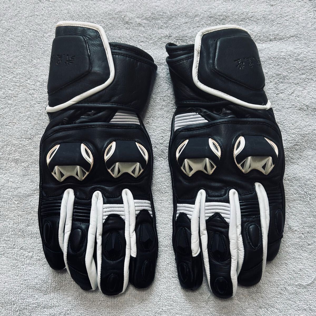 Yahoo!オークション - 正規 弐黒堂 WBGN-223 BLACK/WHITE Mサイズ に...