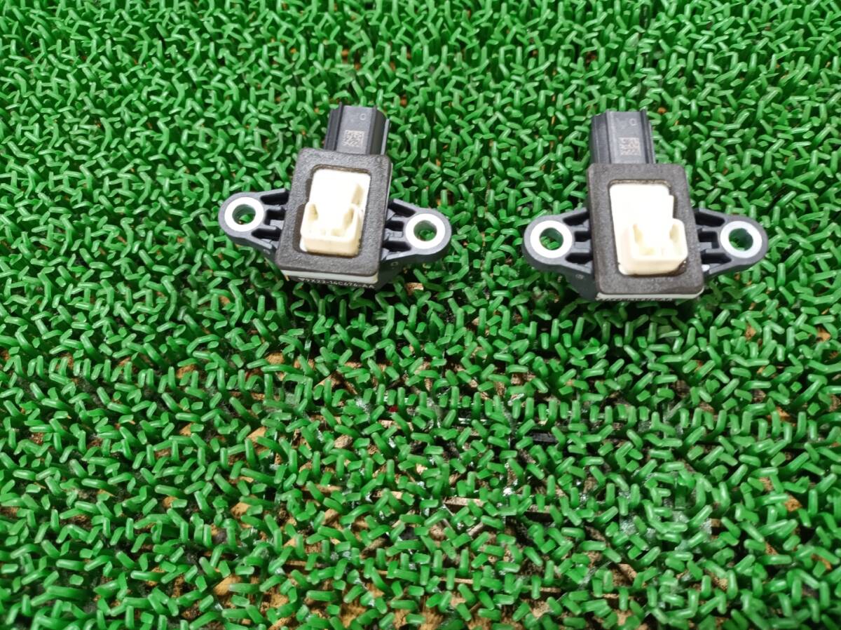 Yahoo!オークション - ジャガー XJ CBA-J12LA 2010年式 エアバッグセン...