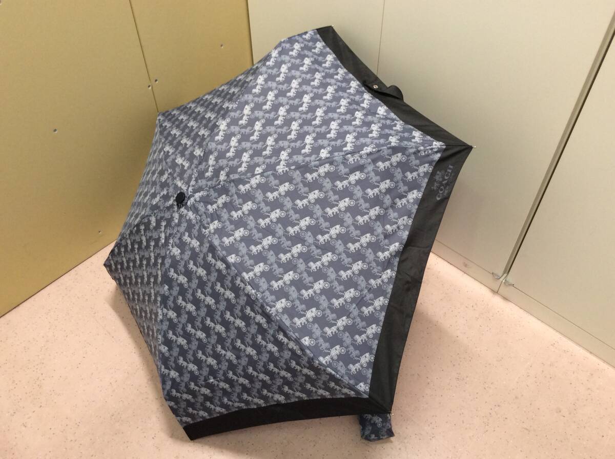 Yahoo!オークション - #5388 COACH コーチ 折り畳み傘 馬車モチーフ ロ...