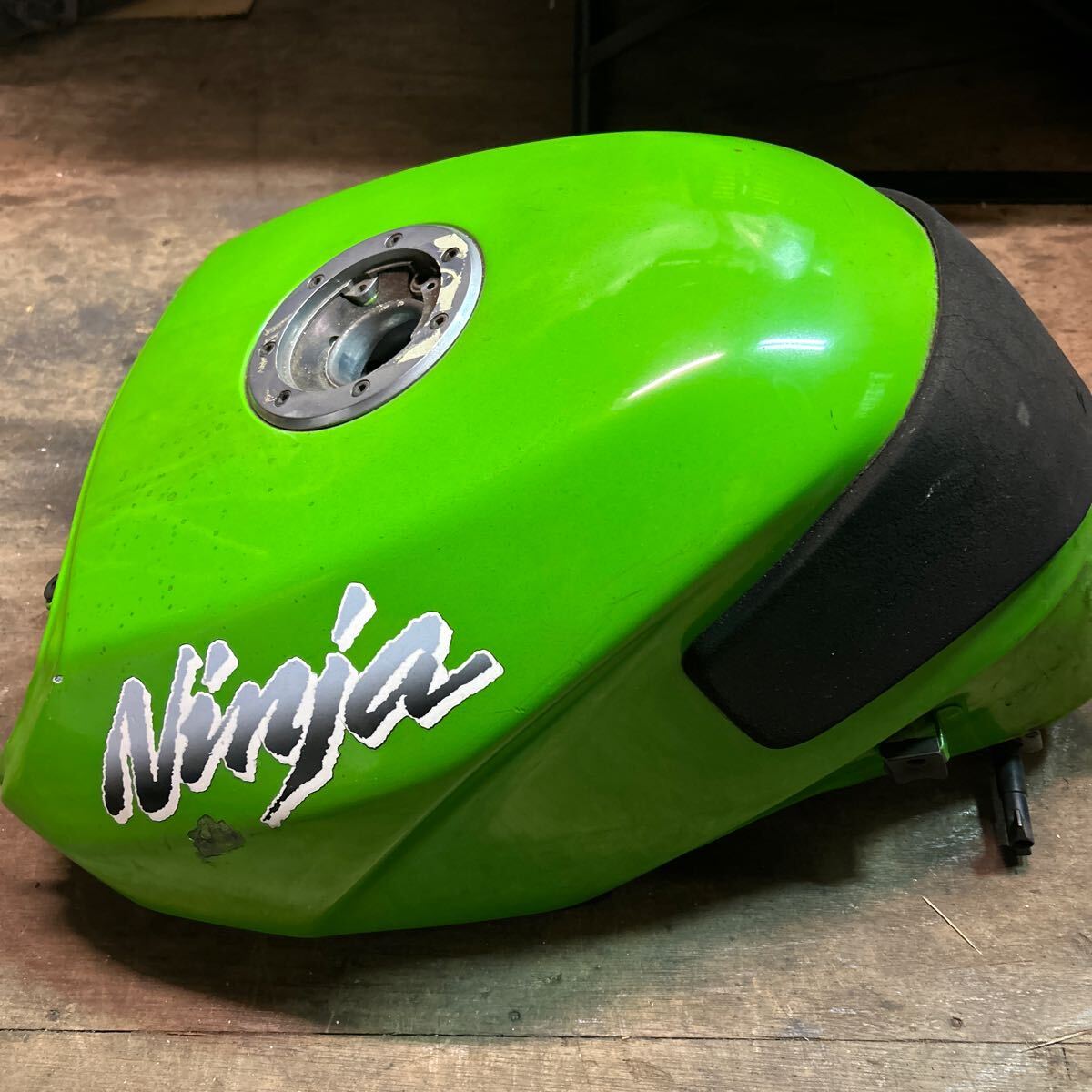 Yahoo!オークション - ZXR400/R(L型/M型)1991年以降用ガソリンタンク/...