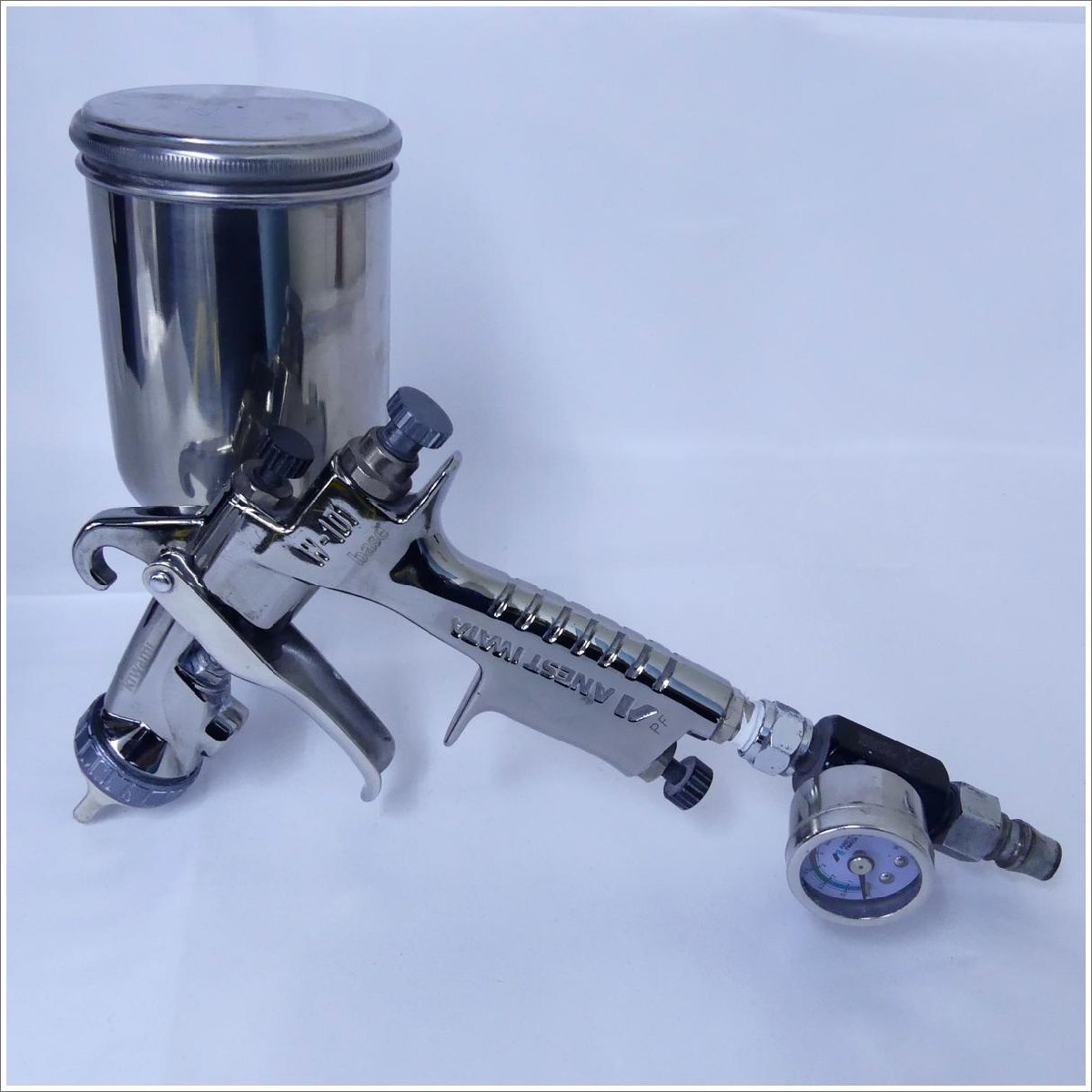 ANEST IWATA スプレーガン&カップ W-101ーB8 エアレギュレーター セット /2410A(塗料)｜売買されたオークション情報、yahooの商品情報をアーカイブ公開 ...