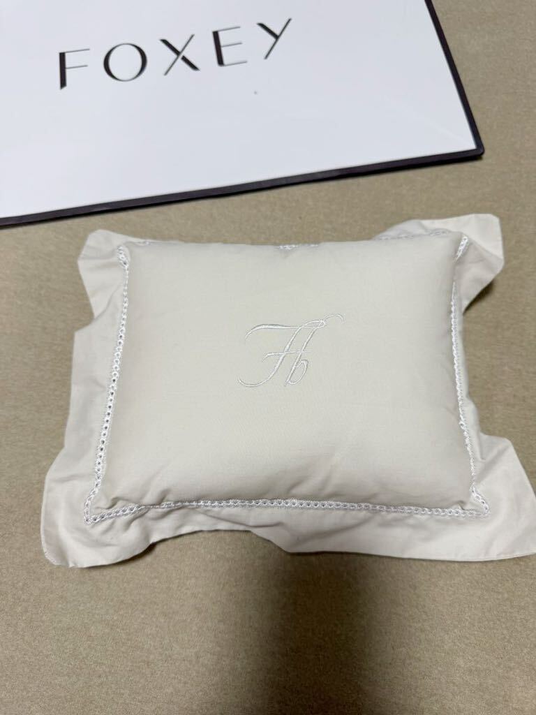 Yahoo!オークション - 11 FOXEY フォクシー クッション ノベルティ